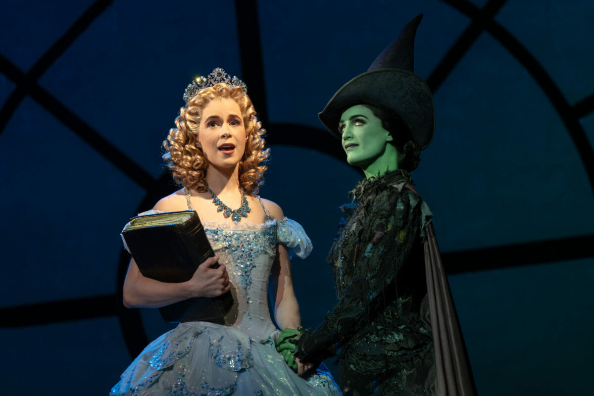 'WICKED' in Seattle: A spectacular musical 'Wicked' in Seattle: 'Oz ...